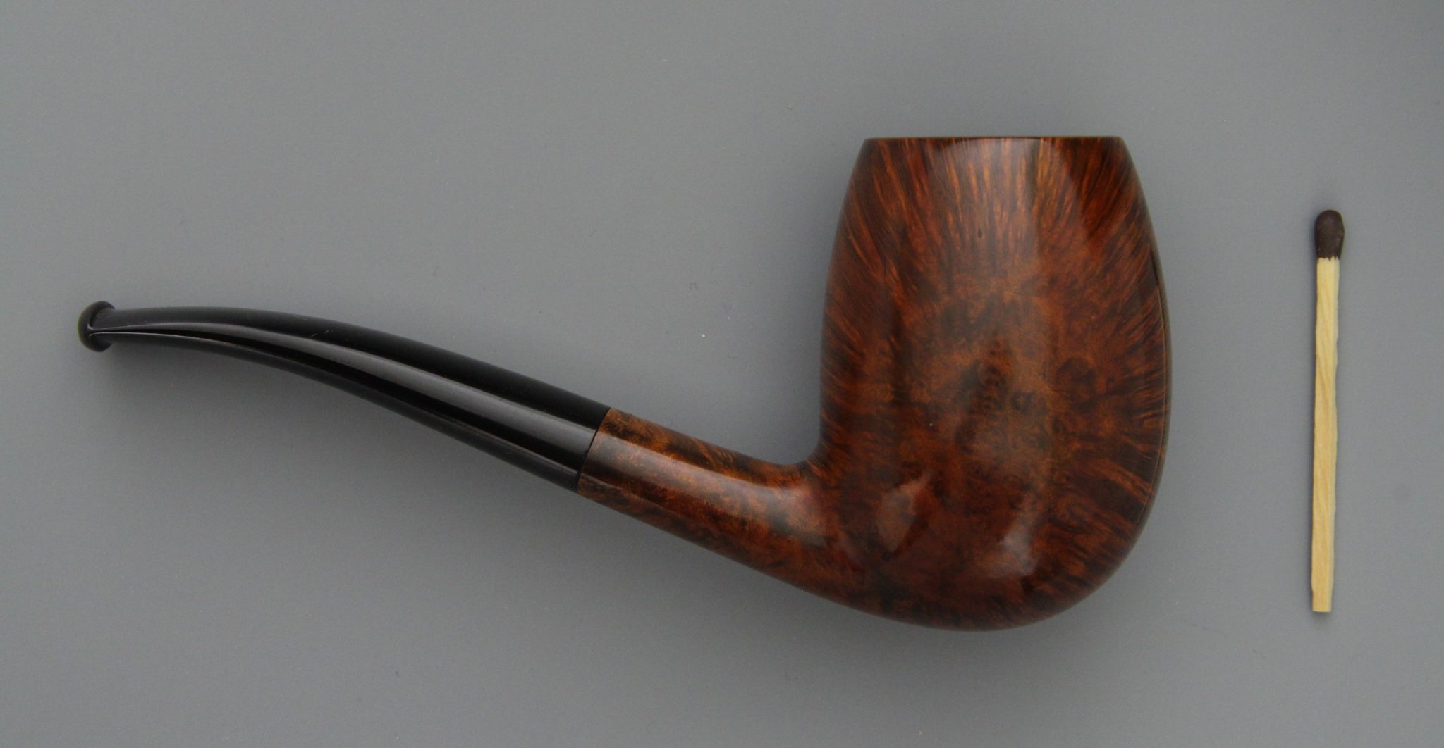 W.Ø Larsen handmade pipe #37 - New Old Stock - Amsterdam Pipe Shop