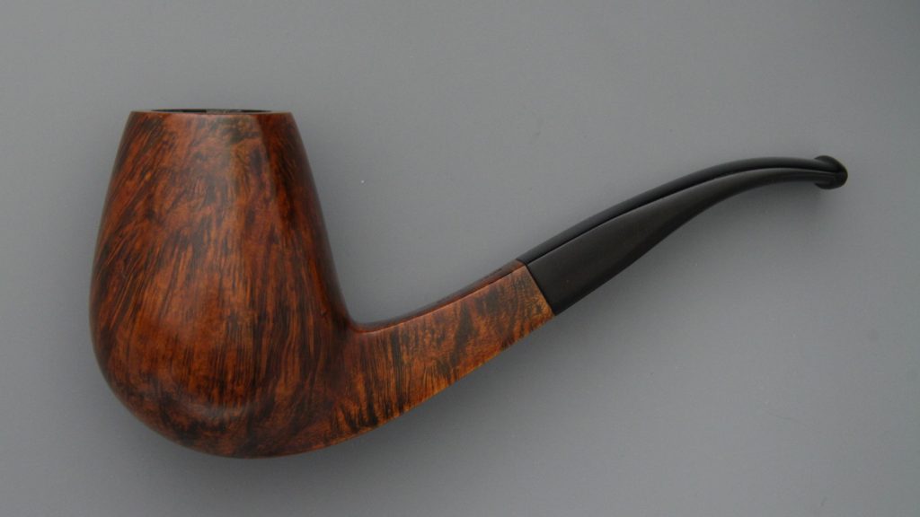 W.Ø Larsen handmade pipe straight grain pipe - pipeshop New Old Stock